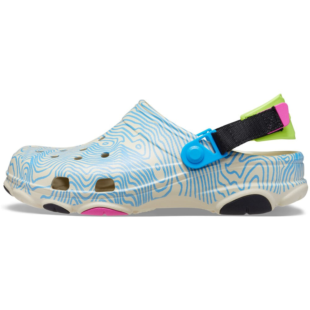 Sandália Crocs Classic All Terrain Topographic Clog BONE/MULTI