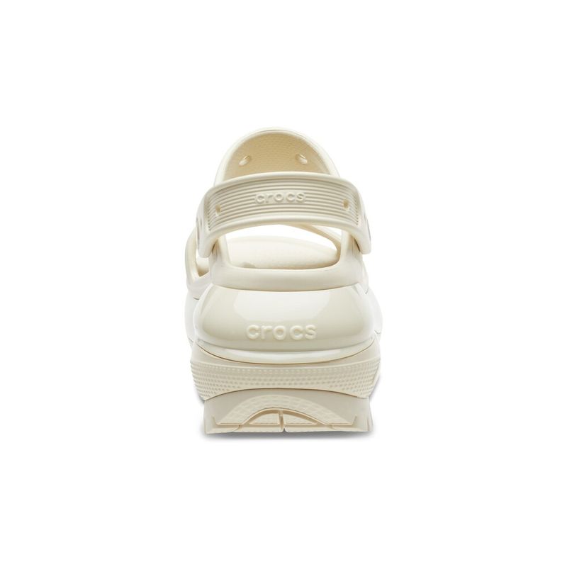 Sandália Crocs Classic Mega Crush Sandal BONE