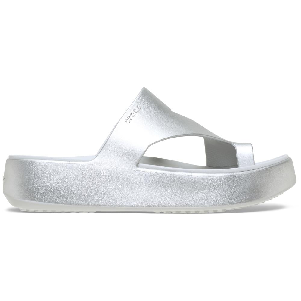 Sandália Crocs Getaway Metallic Platform Toe Loop Sandal SILVER